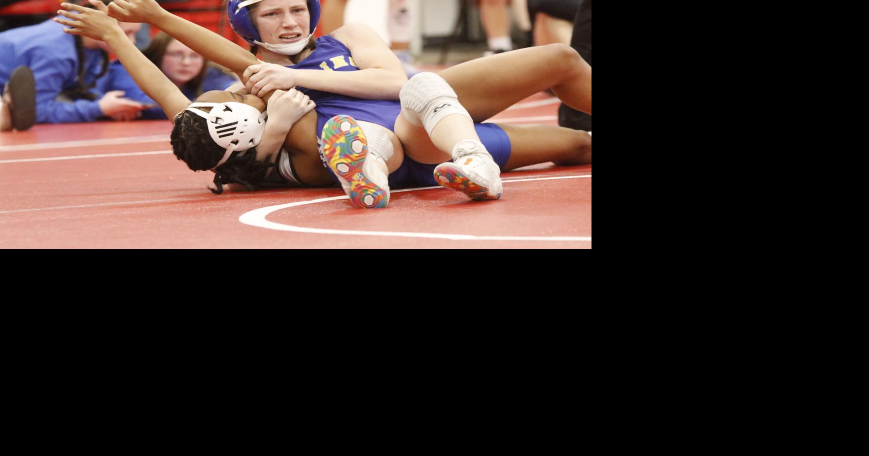 Gering advances 10 to state individual wrestling tourney