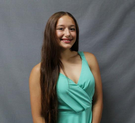 10 compete for Scotts Bluff County Fair pageants