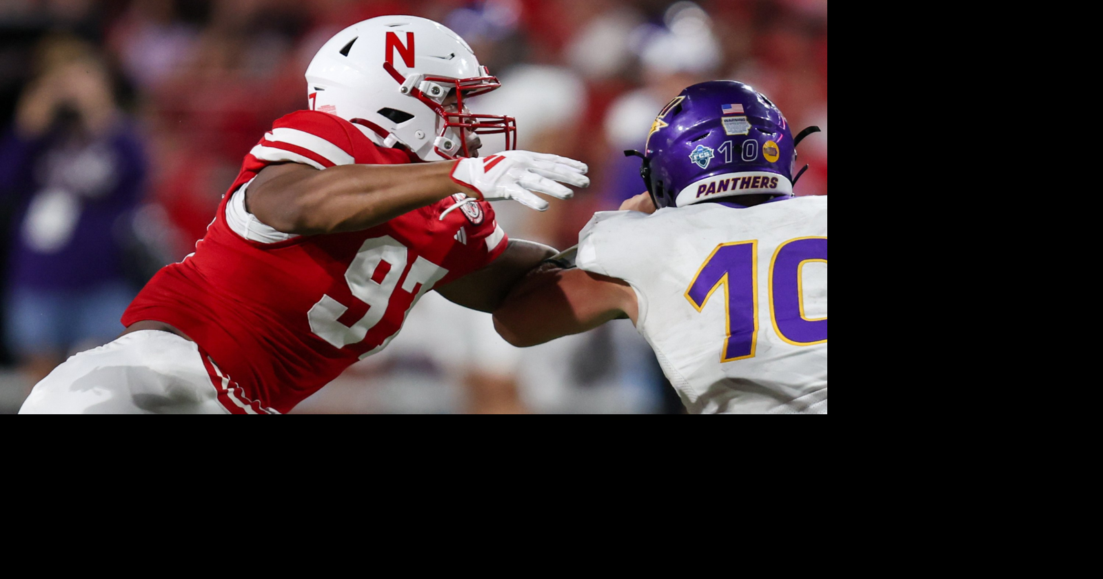 Nebraska's Keona Davis enters the transfer portal