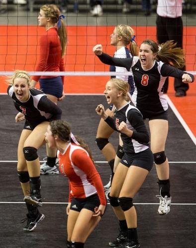 Sidney wins 5-set thriller over Norris, advances to semis