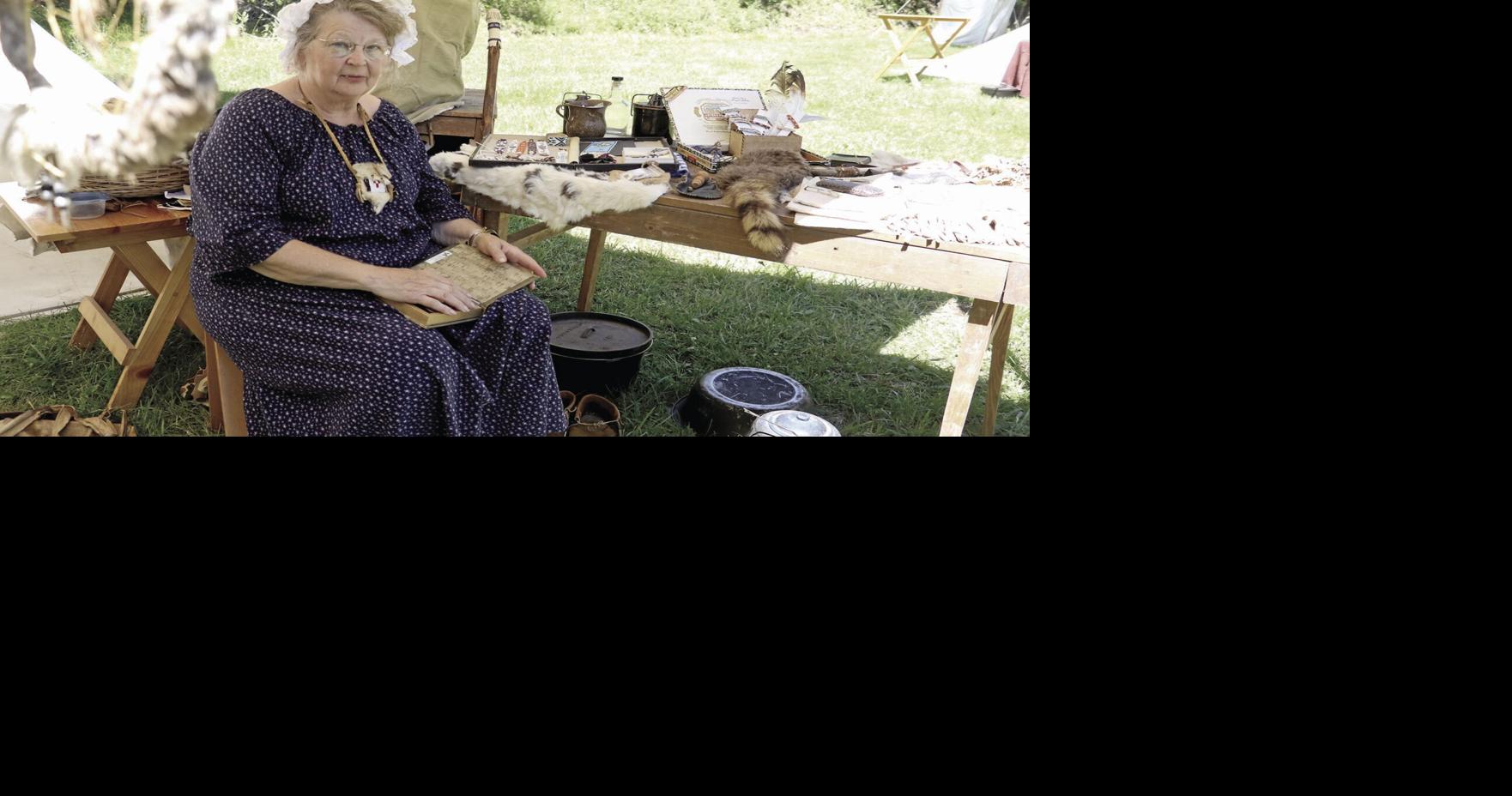 Re-enacting buckskinners' livelihoods: Fur Trader Rendezvous visitors ...