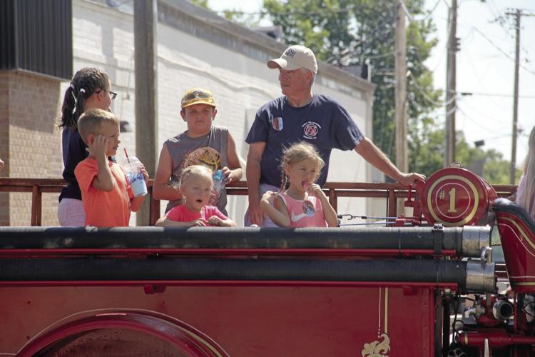 Crowds gather for annual Oregon Trail Days Parade; celebration marks ...