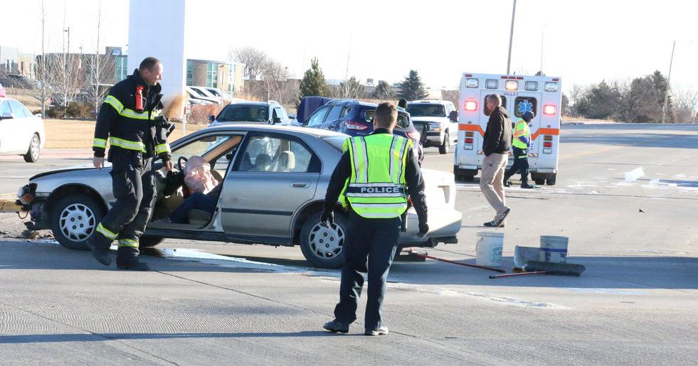 Scottsbluff Police investigate collision Tuesday