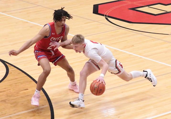 Scottsbluff boys win in 2OT; Bearcats girls edge Waverly