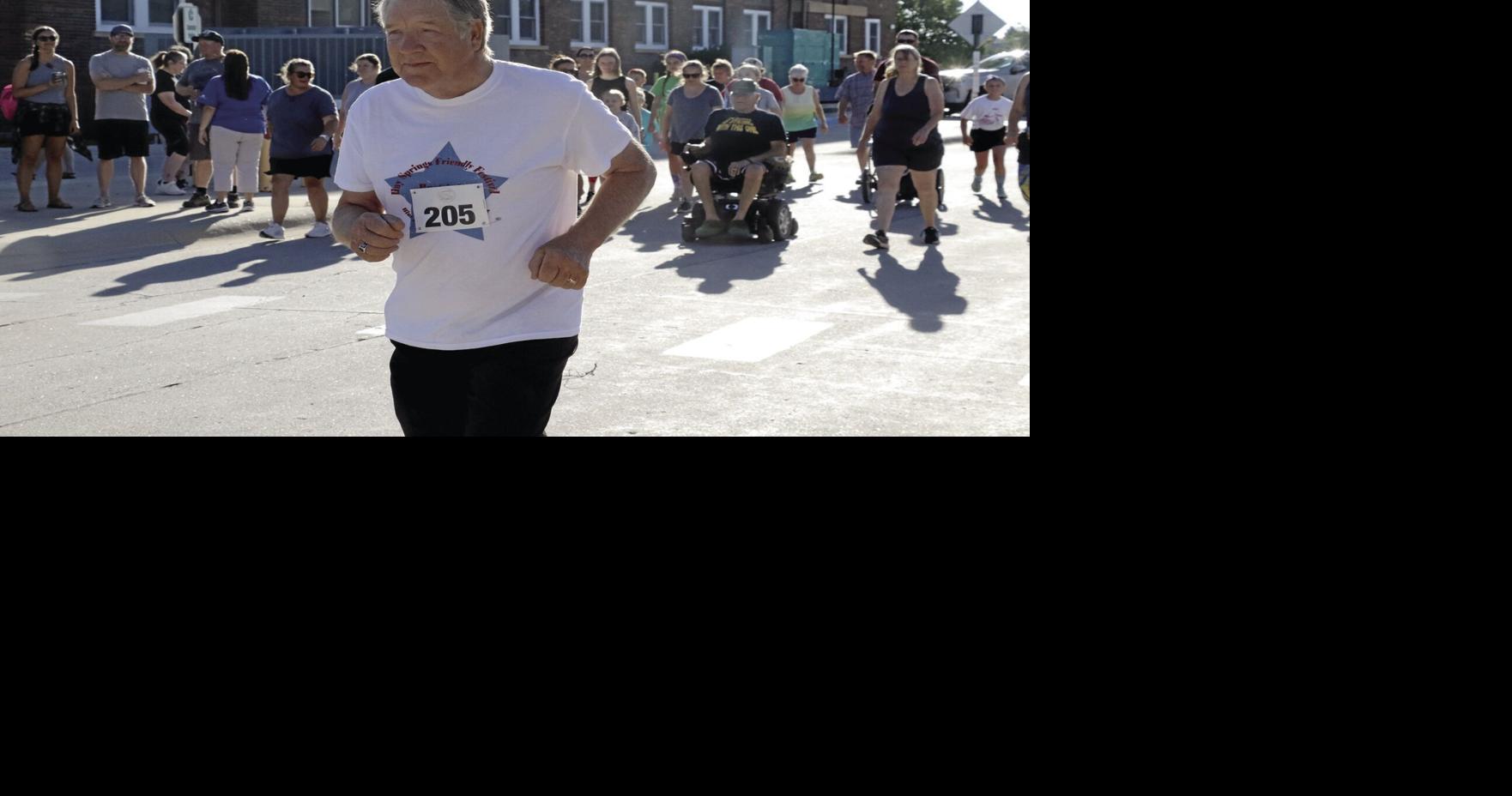 Runners enjoy opportunity to take to the course in Chadron Colter Run