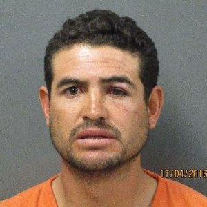 Gering Police arrest man accused of fondling teen girls