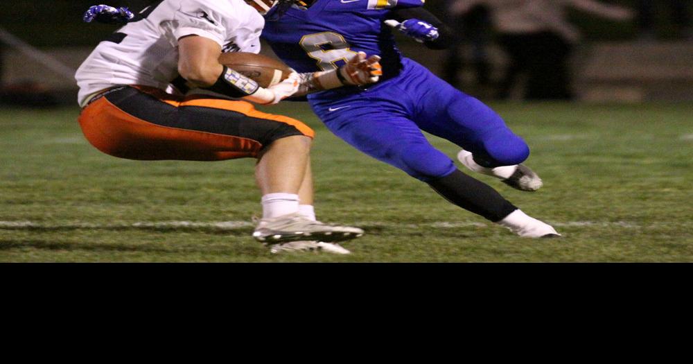 PHOTOS: Lexington at Gering Football