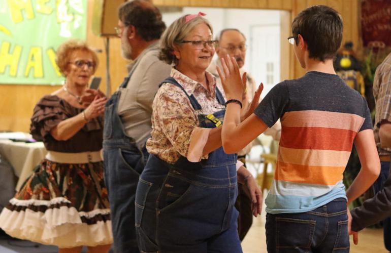 Do Si Do: Square dancing club welcomes new members
