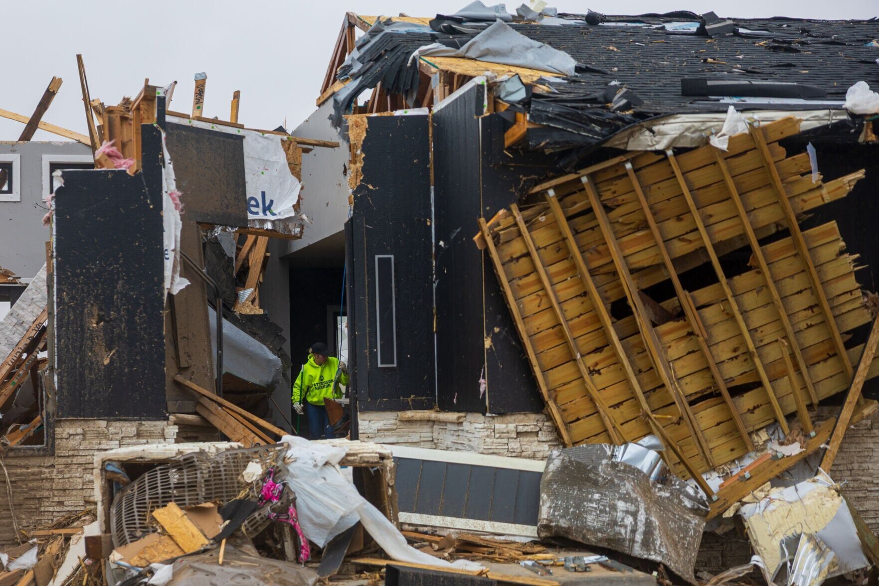 Photos and video: Nebraskans pick up the pieces day after Howard County ...
