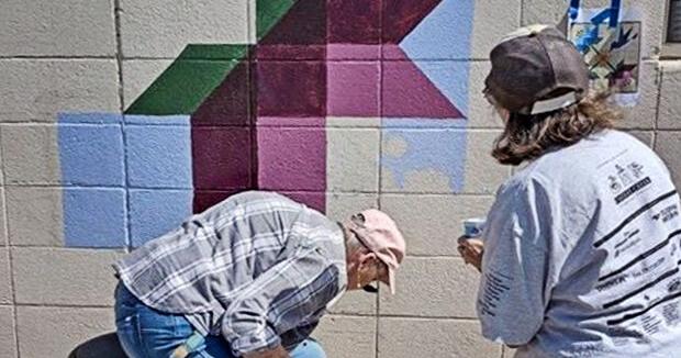 Effort to create colorful mural downtown becomes intergenerational project
