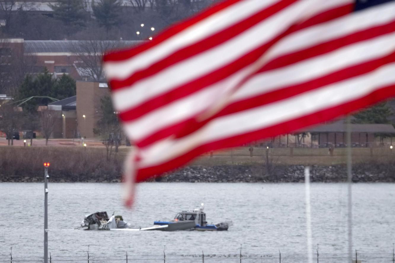 Plane crash first responders recall Potomac mission of grief