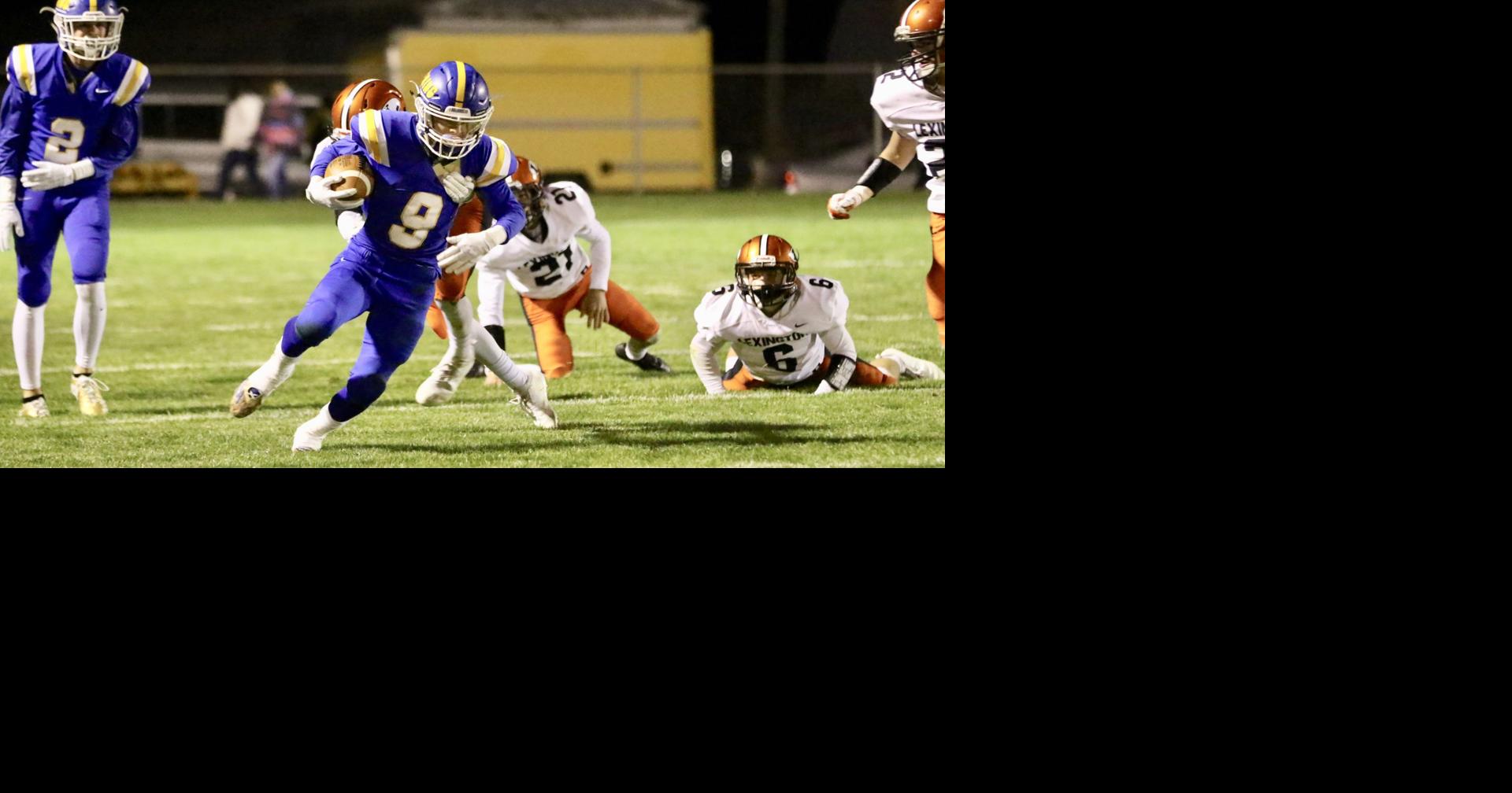 Bulldog football team suffers loss, but earns lots of praise from ...