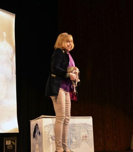 Cinders: A Chicken Cinderella