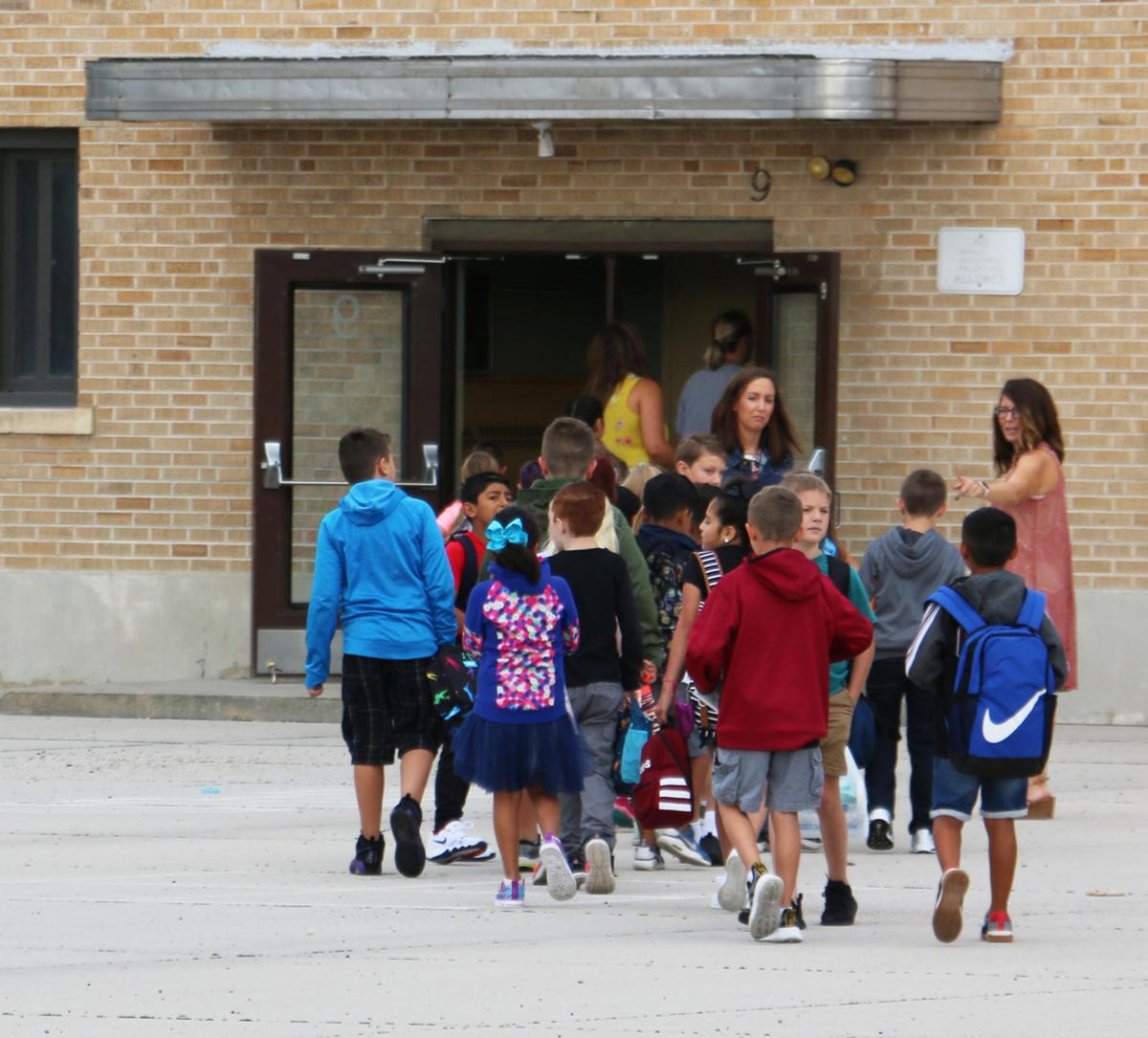 PHOTOS: Back-to-school at Longfellow Elementary