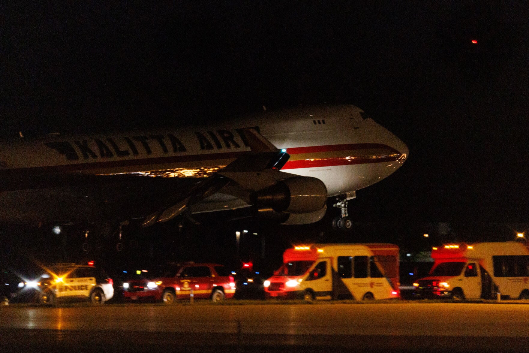 Photos: Plane carrying passengers of the cruise ship MV Hondius arrives ...