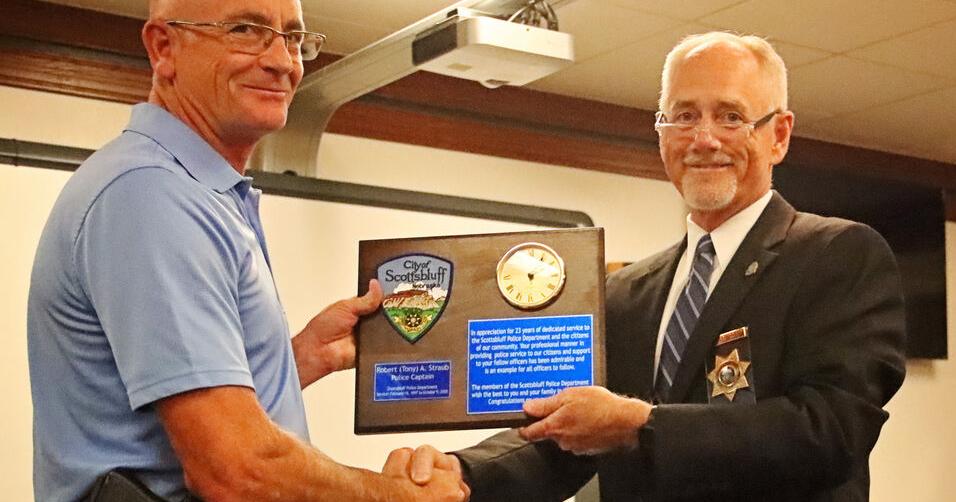 Scottsbluff Police captain retires after more than 20 years on force