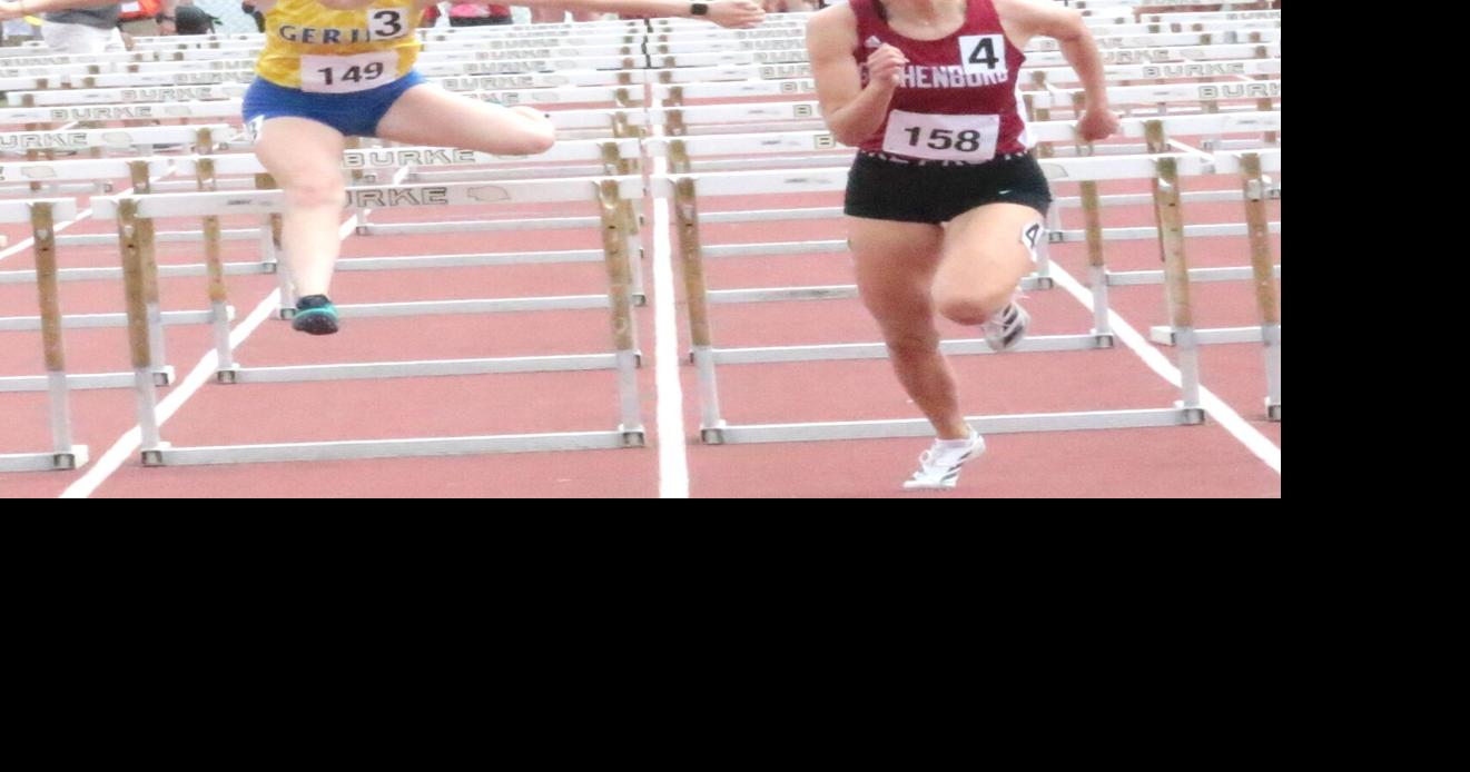 Sidney's Karsyn Leeling wins Class B girls long jump title