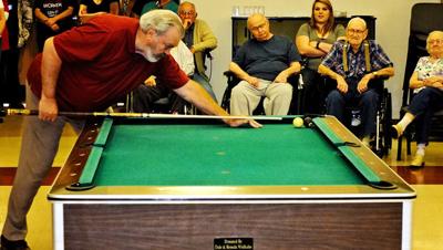 Hall of Fame billiards player puts on a show for local vets