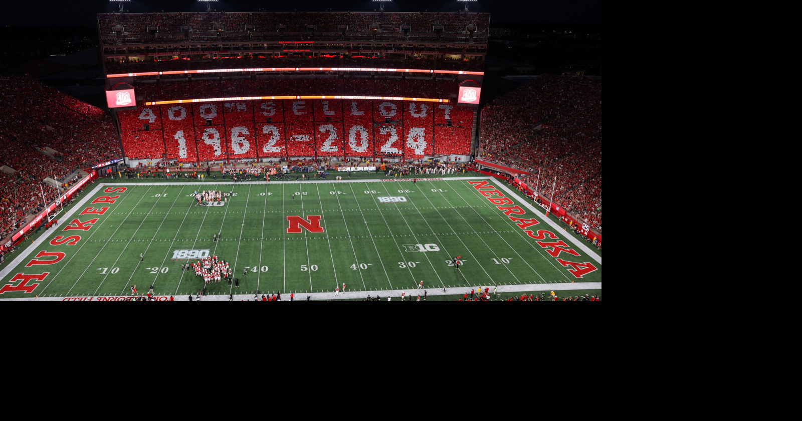 Memorial Stadium celebrates Nebraska's 400th sellout in style on ...