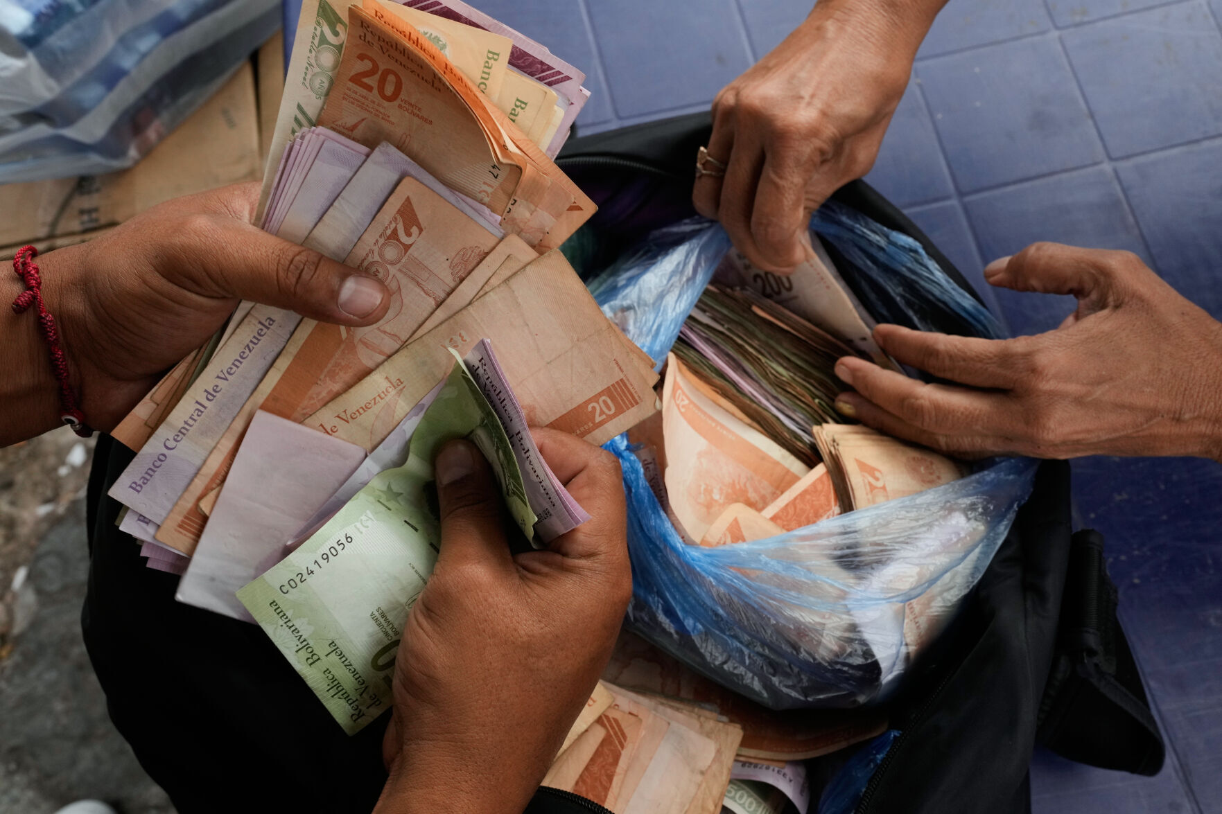 Venezuela struggling with crippling economy