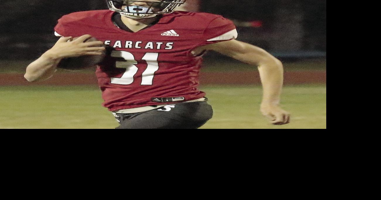 Scottsbluff football rolls to win in regular season finale