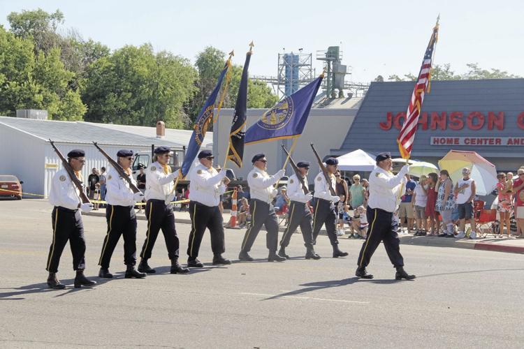 Crowds gather for annual Oregon Trail Days Parade; celebration marks ...