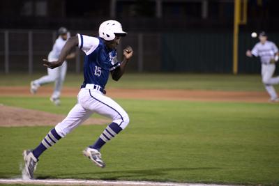 Lobos squeak out big 9-5A wins: Little Elm keeps pace in playoff race ...
