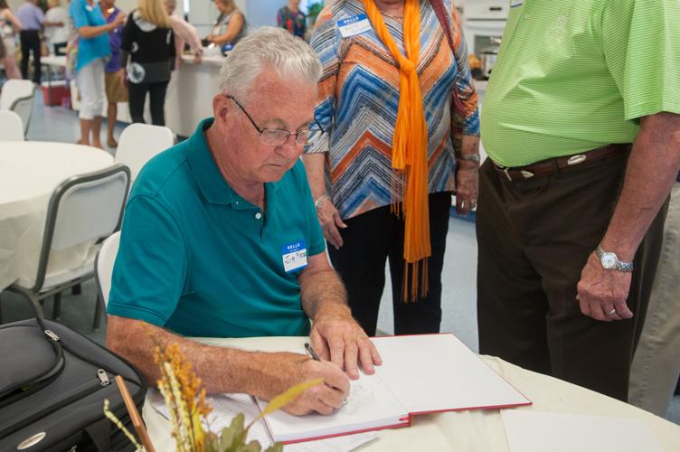 Throwback: Family members, old and new gather at family reunion ...