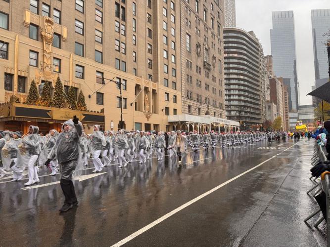 Flower Mound Marching Band performs in 98th Macy's Thanksgiving Day ...