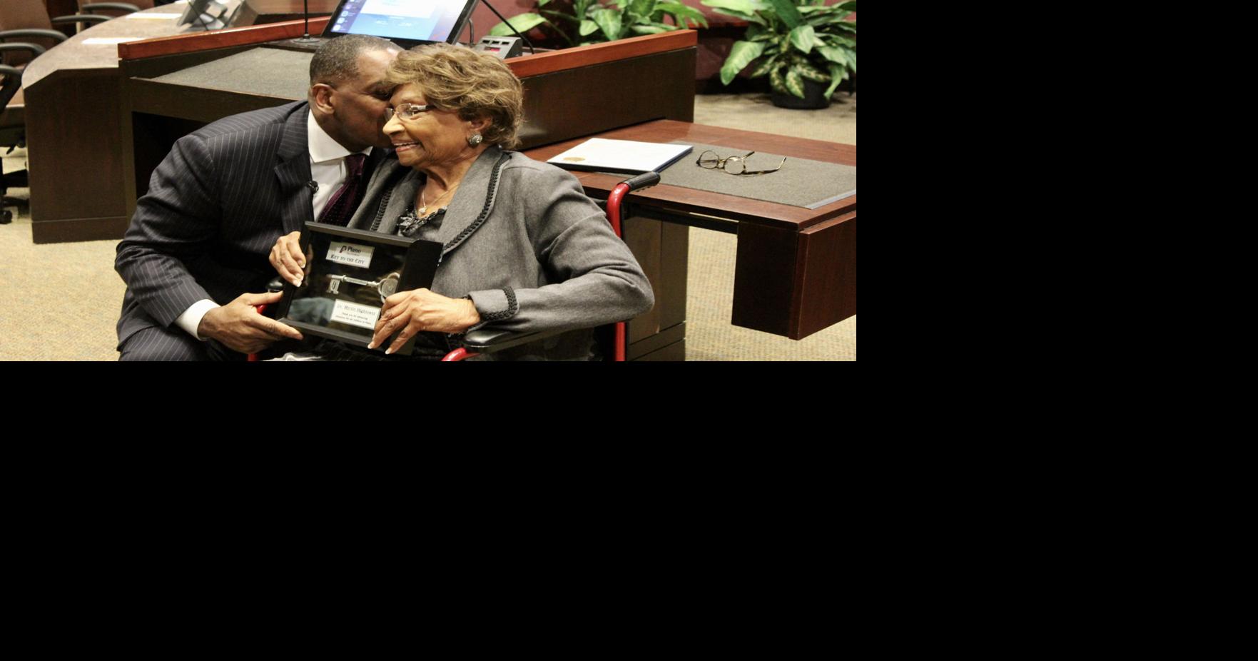 Myrtle Hightower given the key to Plano for years of public service ...