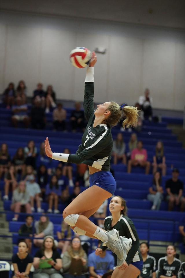 Bayless leading young Lady Wolves to promising start to season | Plano ...