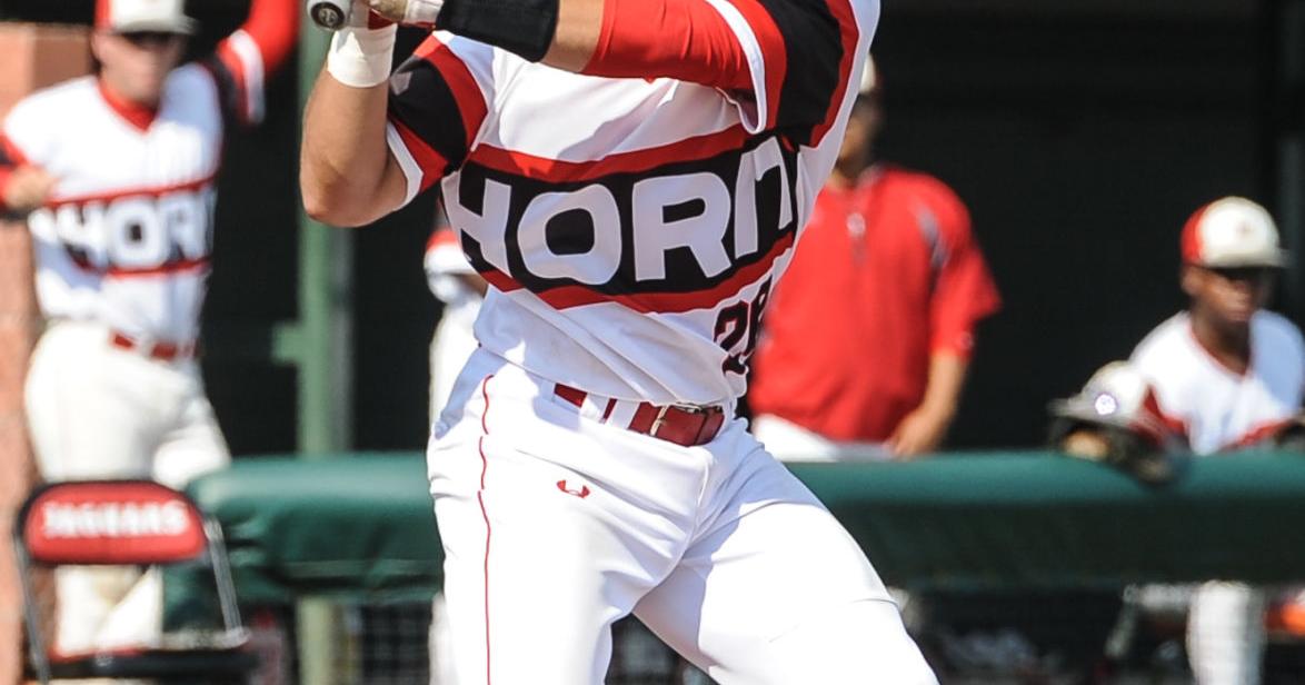 10-6A Baseball: Horn finishes regular season strong with win over Lake ...