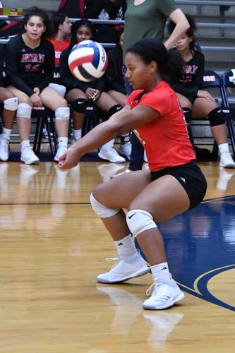 Horn wraps up third seed in playoffs with win over Tyler Lee | Mesquite ...