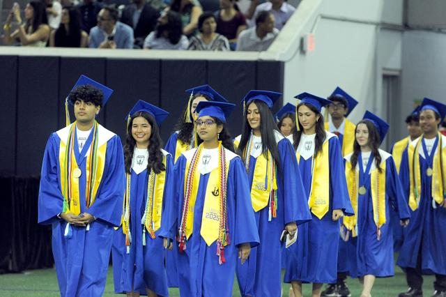 Hats off to the Frisco High School Class of 2025! View 100+ graduation ...