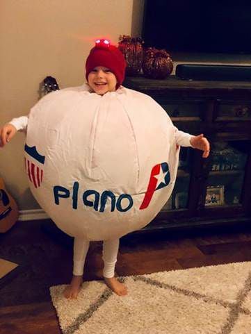 5-year-old tours Plano water tower, his Halloween costume inspiration ...