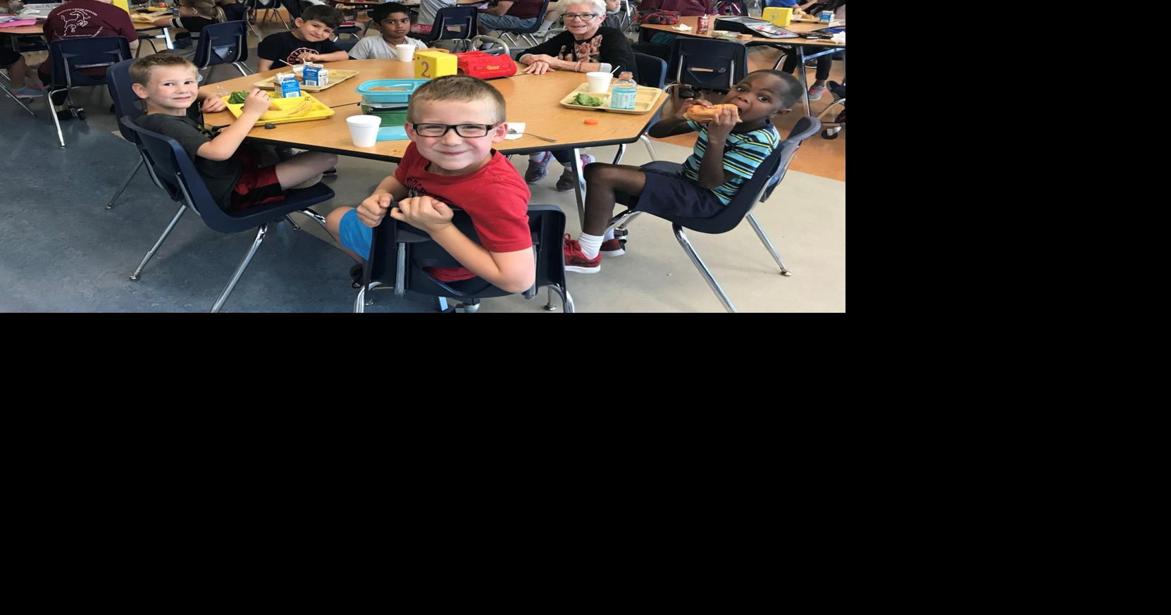 Mustang Creek Estates seniors visit Tadlock Elementary | Frisco ...