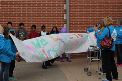 Fighting the good fight: Valley Ranch Elementary rallies around teacher ...