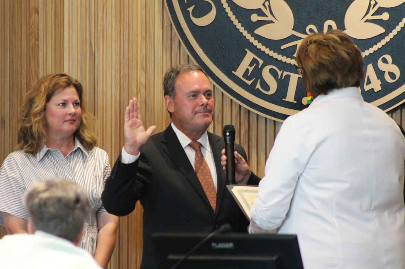 McKinney welcomes Bill Cox as mayor in swearing-in ceremony | McKinney Courier-Gazette | Local ...