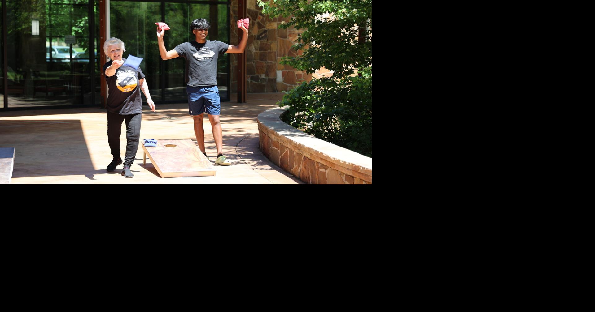 Seniors vs. Seniors: Cornhole tournament pits CISD seniors against ...
