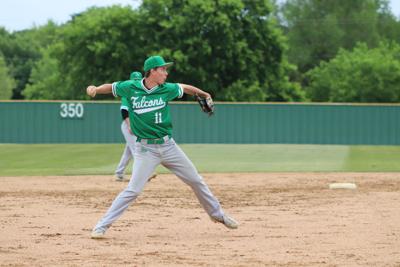 Lake Dallas erupts in sixth to secure bi-district series lead | Sports ...