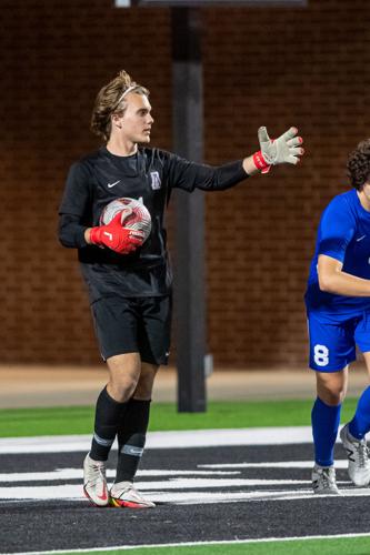 Setterberg anchoring stellar start for Allen soccer team's defense ...