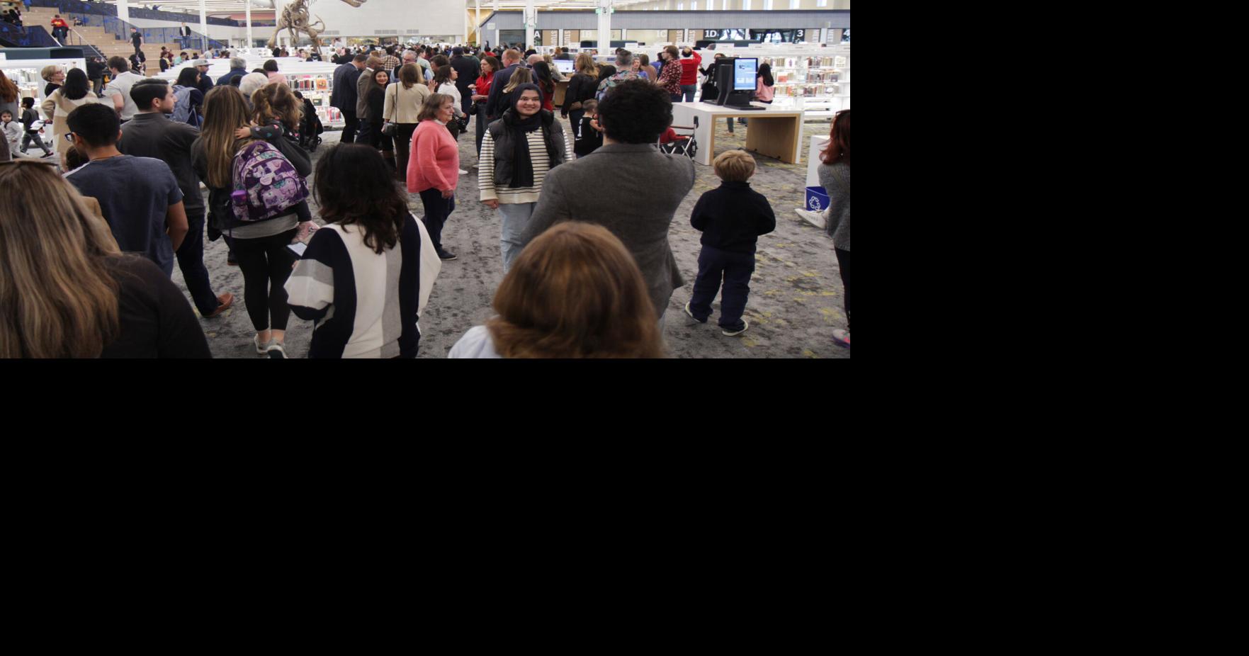 It's open! Visitors react to new Frisco Public Library building ...