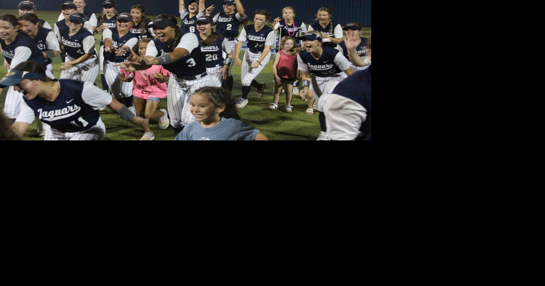 UIL softball playoffs: See when and where local teams are playing in ...