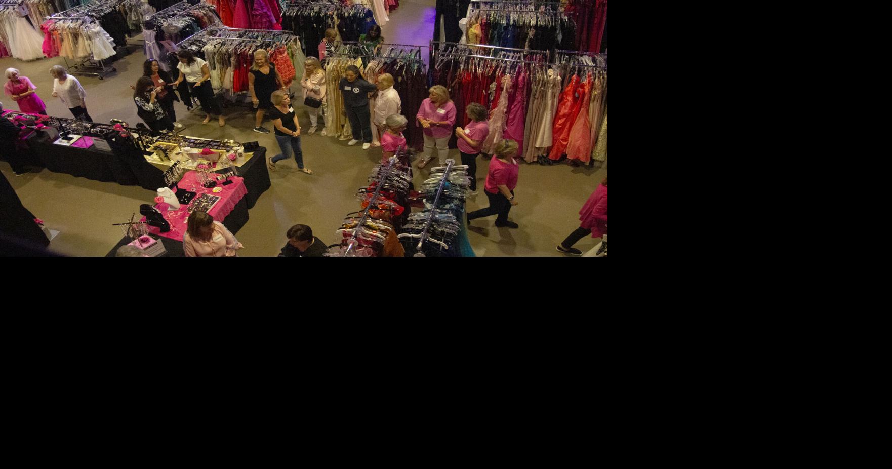 St. Andrew Methodist Church hosts 15th annual prom closet | Homepage ...