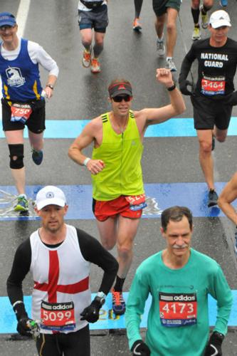 MacInnis, Martin make teenage dreams come true with 26-mile Boston runs ...