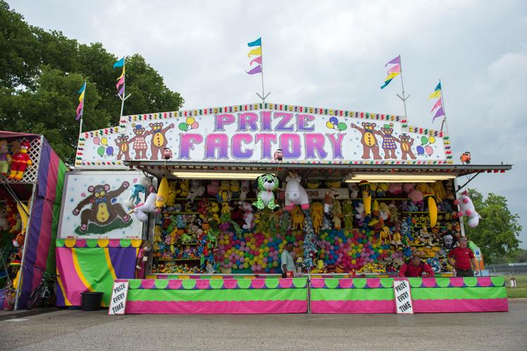 The Mighty Thomas Carnival comes to town, rain or shine | Lake Cities ...