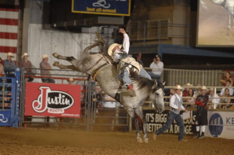Mesquite Arena hosts winter classic rodeo | News | starlocalmedia.com