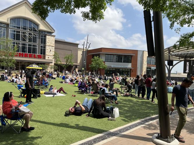PHOTOS: Eclipse watching at Grandscape | Little Elm Journal ...