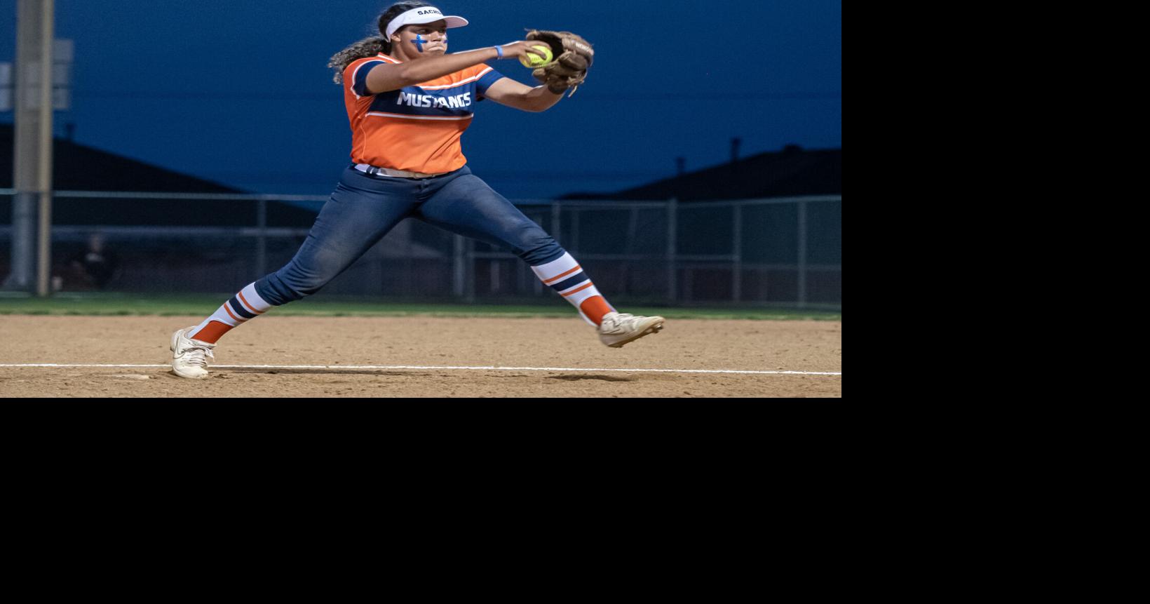 Softball: Sachse vs. Garland | | starlocalmedia.com