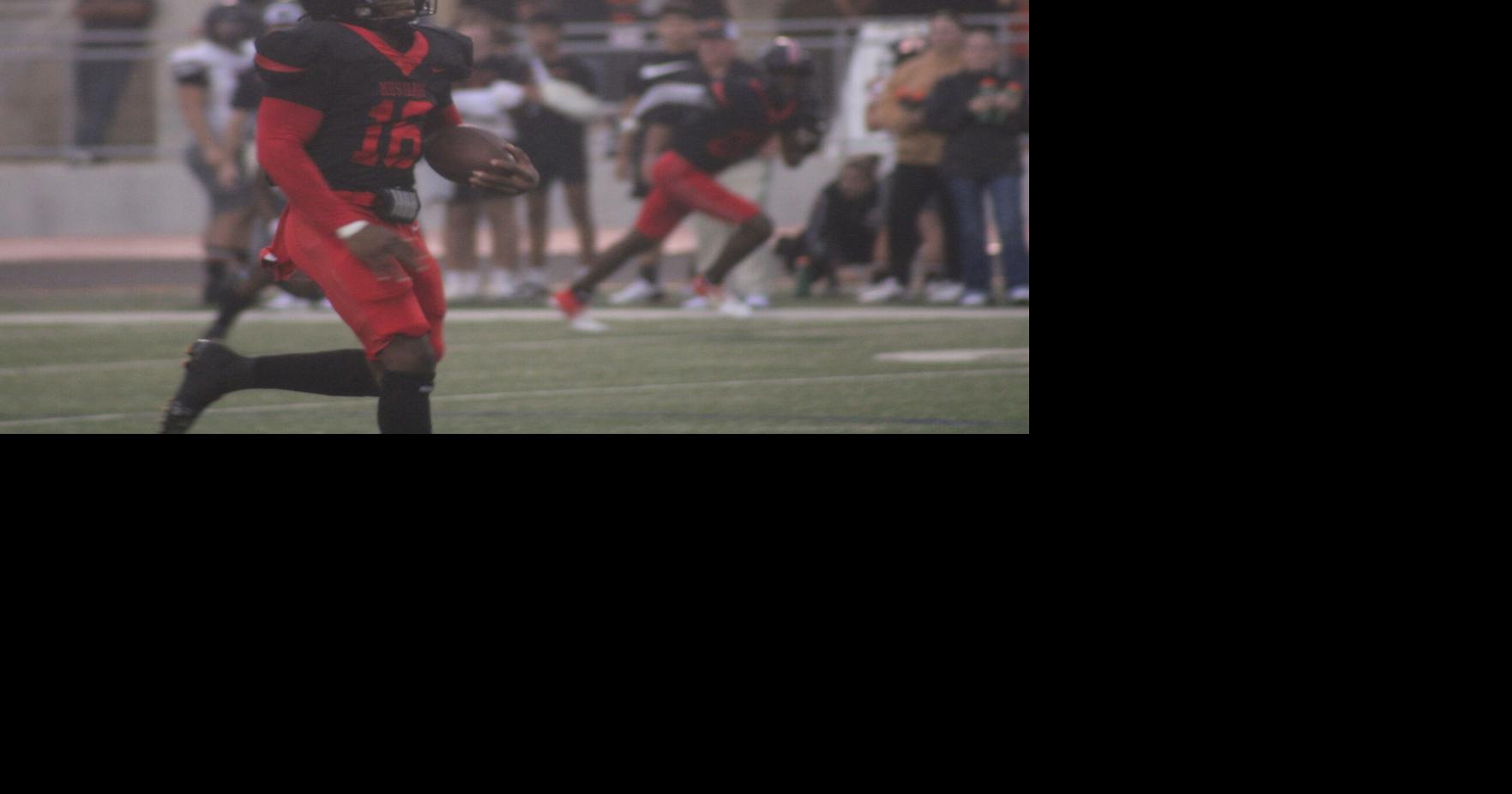 Mustangs on the football field: See the best photos from Thursday's ...